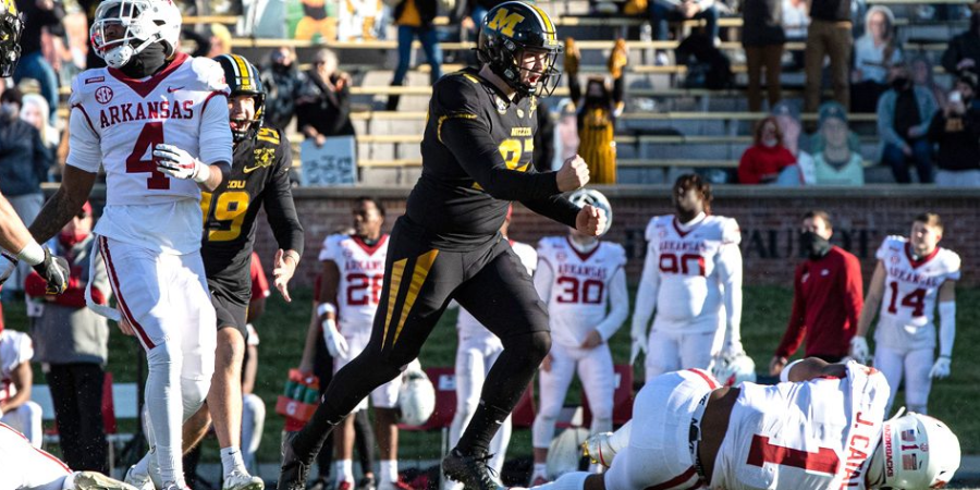 Warsaw Alumnus Kicks Rams to NFC Championship Game – InkFreeNews.com